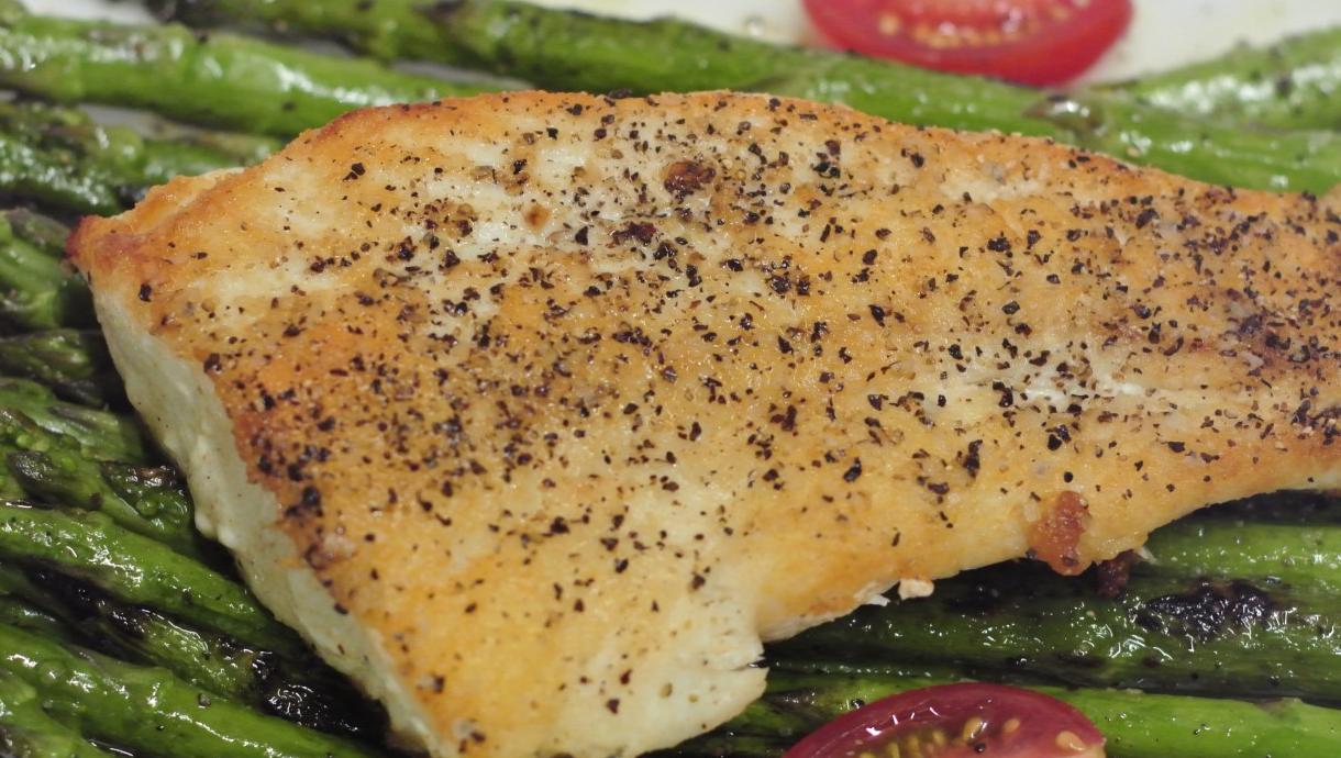 Demo Kitchen Recipe: Flank Steak Salad with Red Zinfandel Vinaigrette